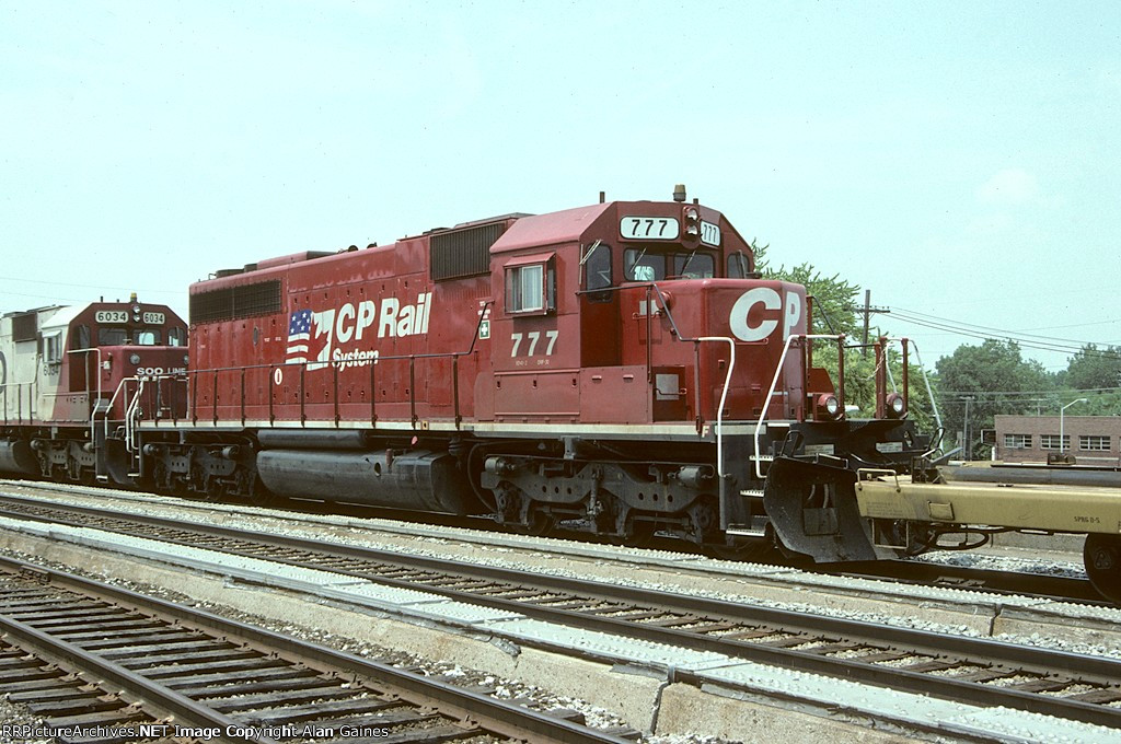 CP SD40-2 777